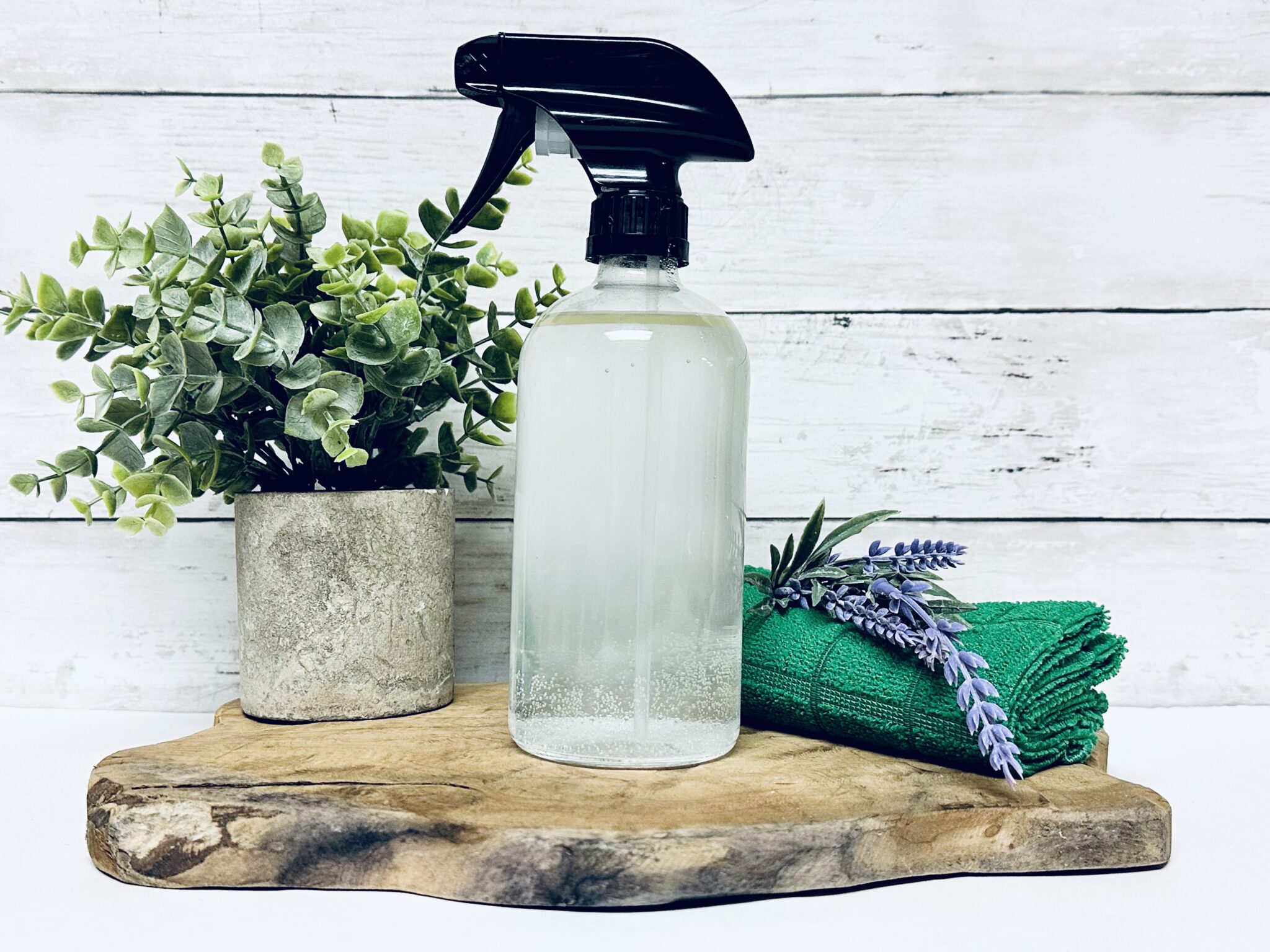 8 All-Natural Homemade Cleaners You Can DIY At Home