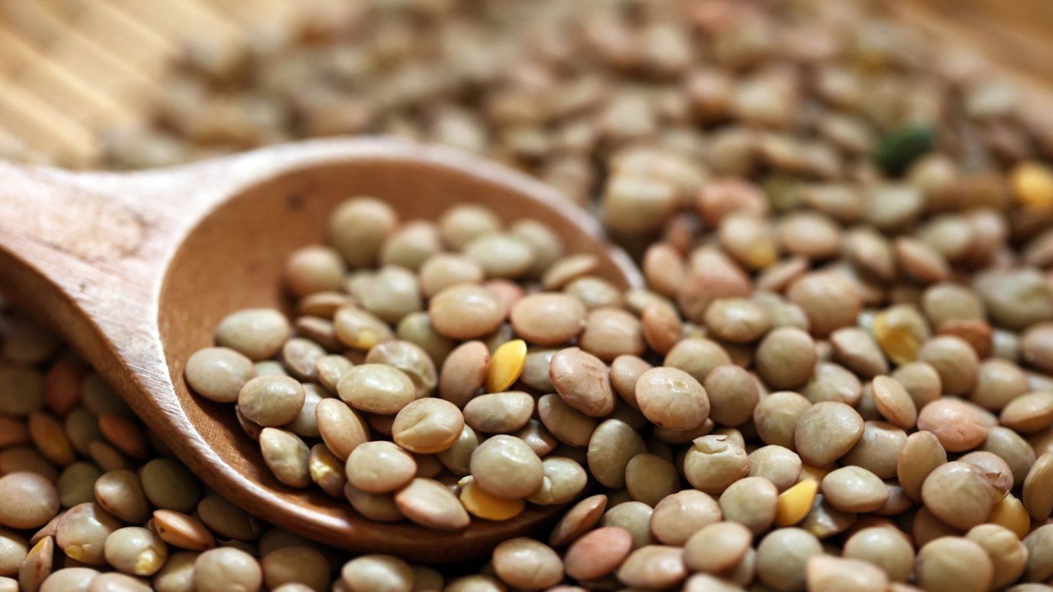 39 Essential Foods To Stockpile That Never Expire Or Go Bad