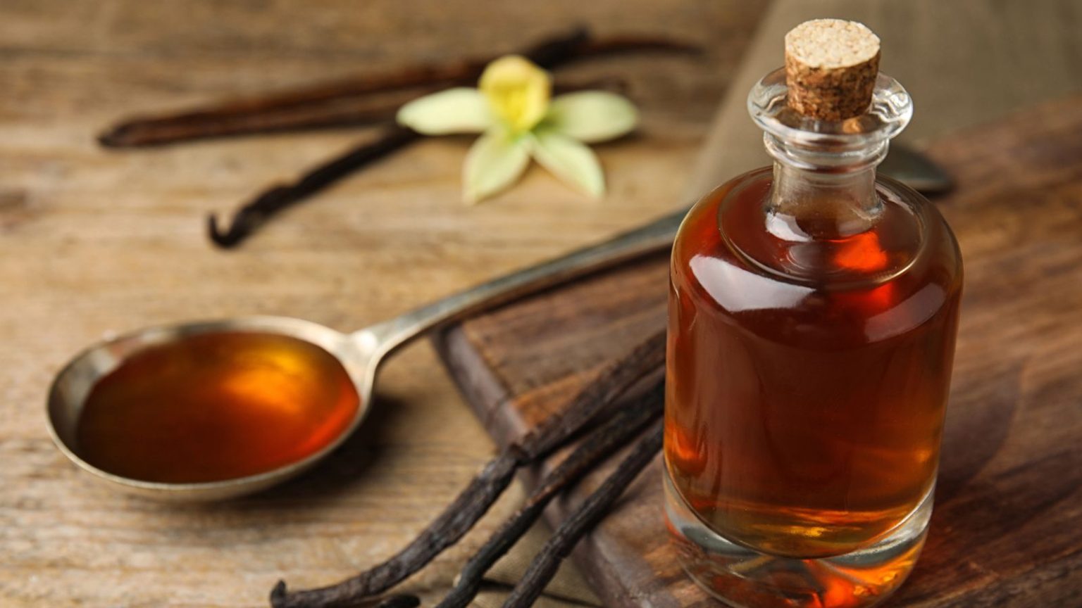 39 Essential Foods To Stockpile That Never Expires