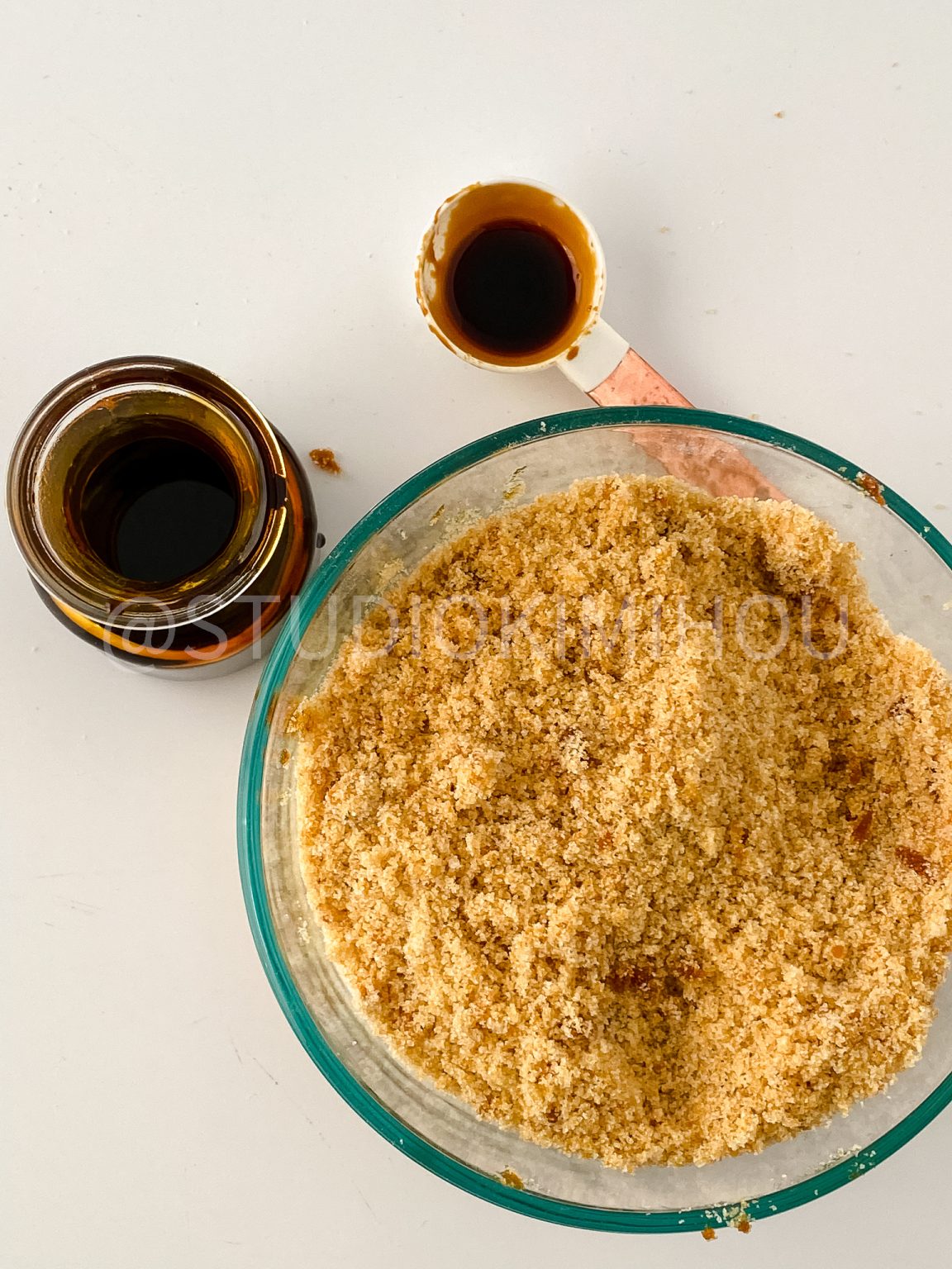 How To Make Brown Sugar At Home With Simple Ingredients & Tips