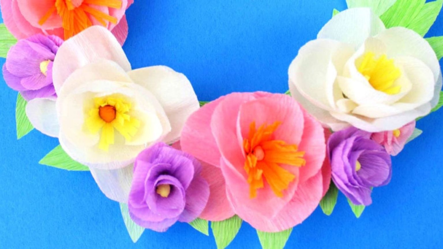 29 Blossoming Handmade Paper Flower Crafts
